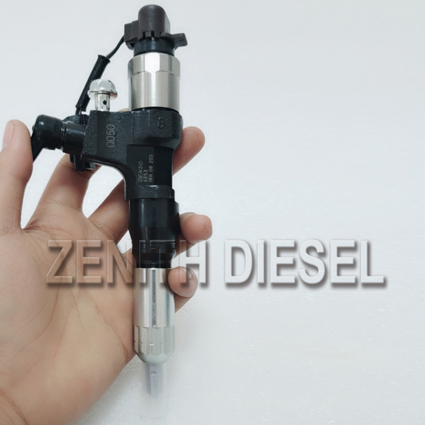 Fuel injector common rail fuel injector 095000-6353-Denso Injector ...
